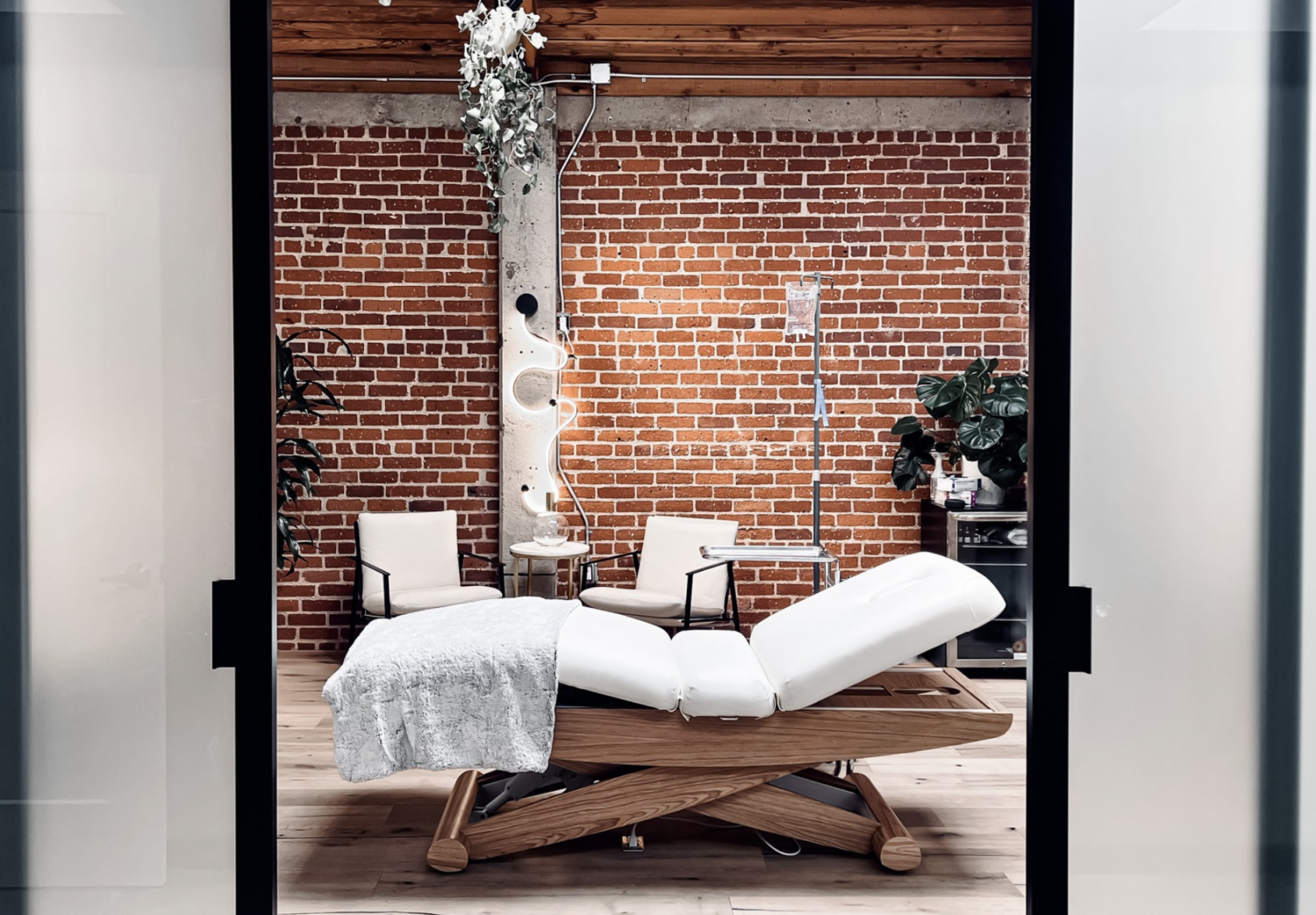 Top 5 Spas & Massages in Del Mar | P.S. Platinum